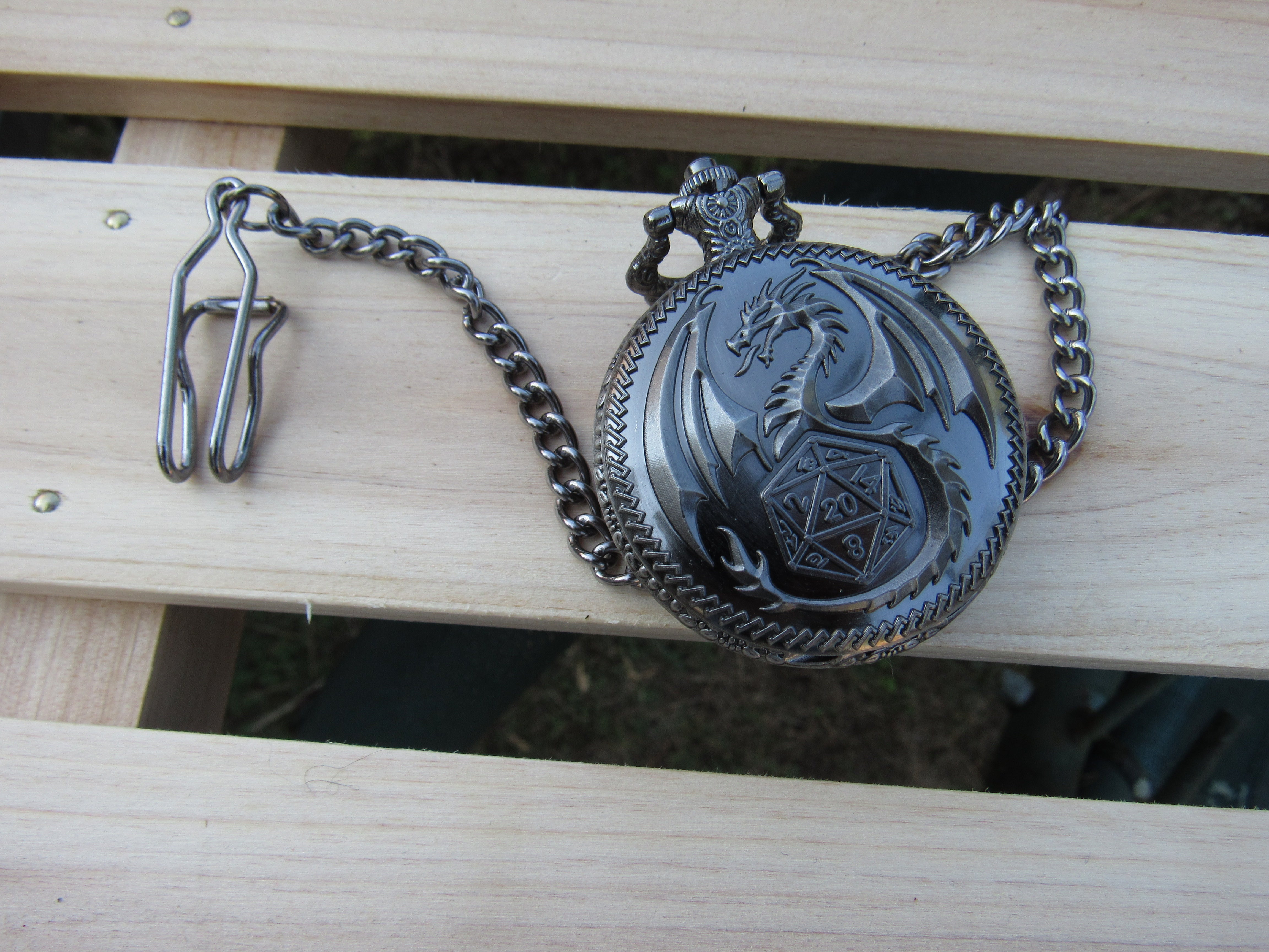 Tiny Dice in Antique Silver D20 Dragon Pocket Watch Case – Sorensen's ...